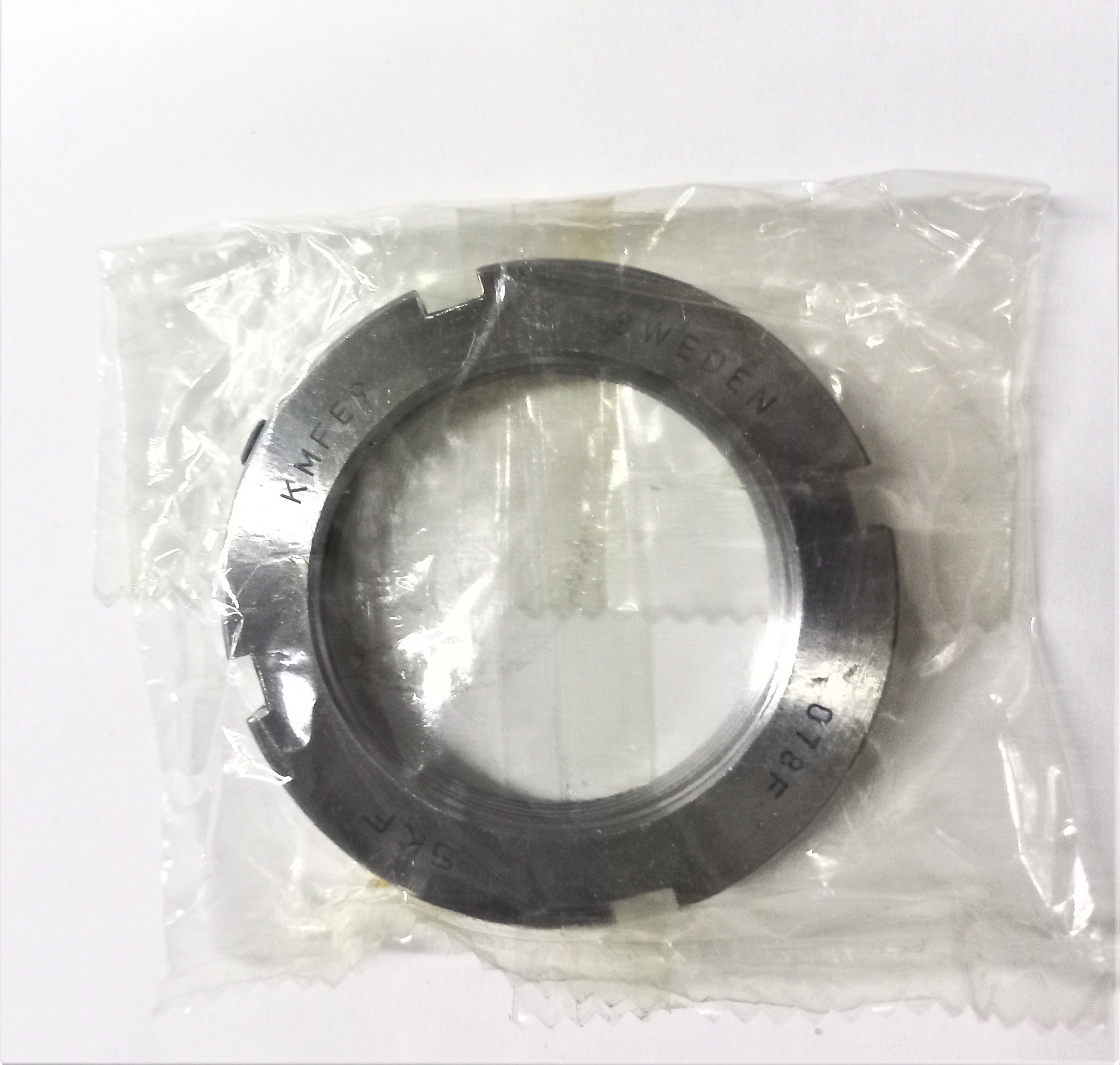 LOCKING NUT WITH LOCKING SCREW; KMFE 9; M45 x1.5; SKF