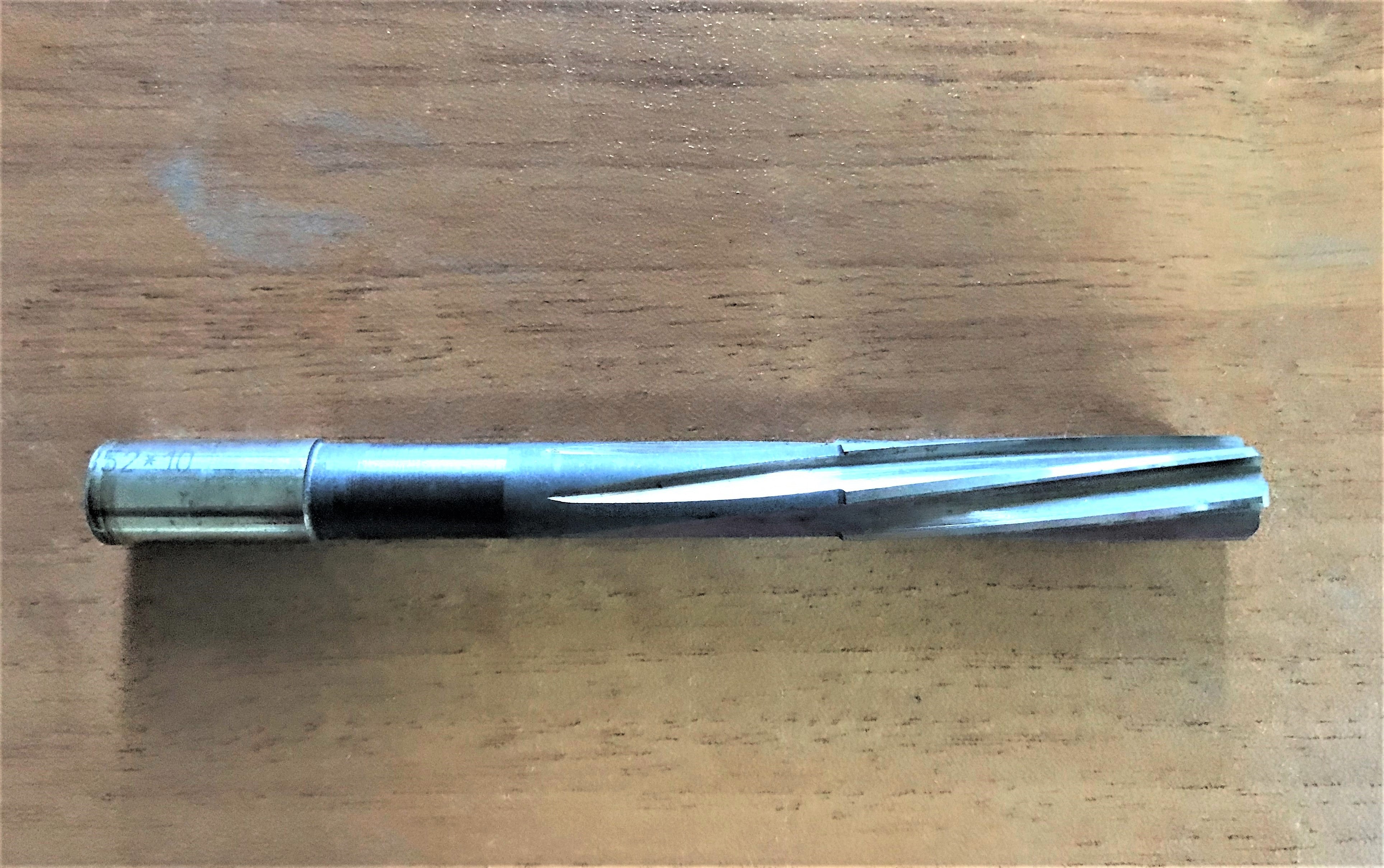 REAMER; MANUAL; B10010.0; D1=10, SD=10, Z=6 flutes; HSS; DORMER